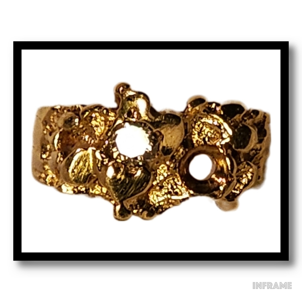 14k Gold Nugget Vintage Ring With Inset Diamond - Gem